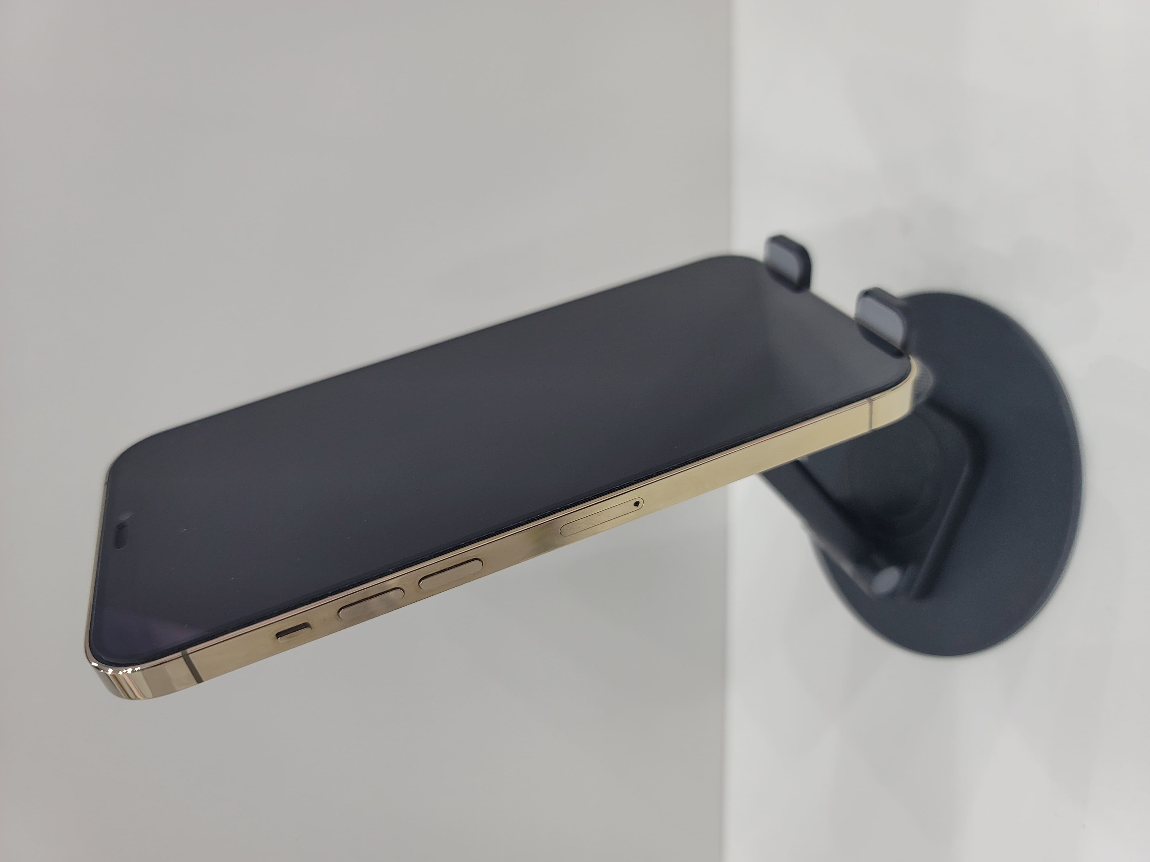 Buy iPhone 12 Pro Max with installment and real guarantee - SOUM