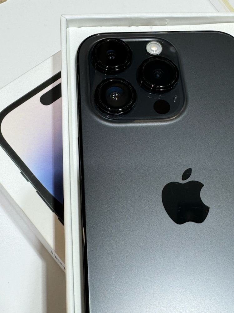 Buy iPhone 14 Pro with installment and real guarantee - SOUM